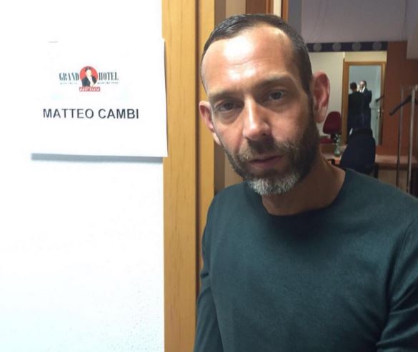 Matteo Cambi choc: "Grattavo il muro pensando fosse cocaina" - Perizona ...
